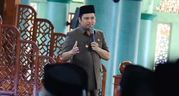 Pengajian Ramadan, Arief Ajak ASN Menyegerakan Zakat Fitrah Pengajian Ramadan, Arief Ajak ASN Menyegerakan Zakat Fitrah